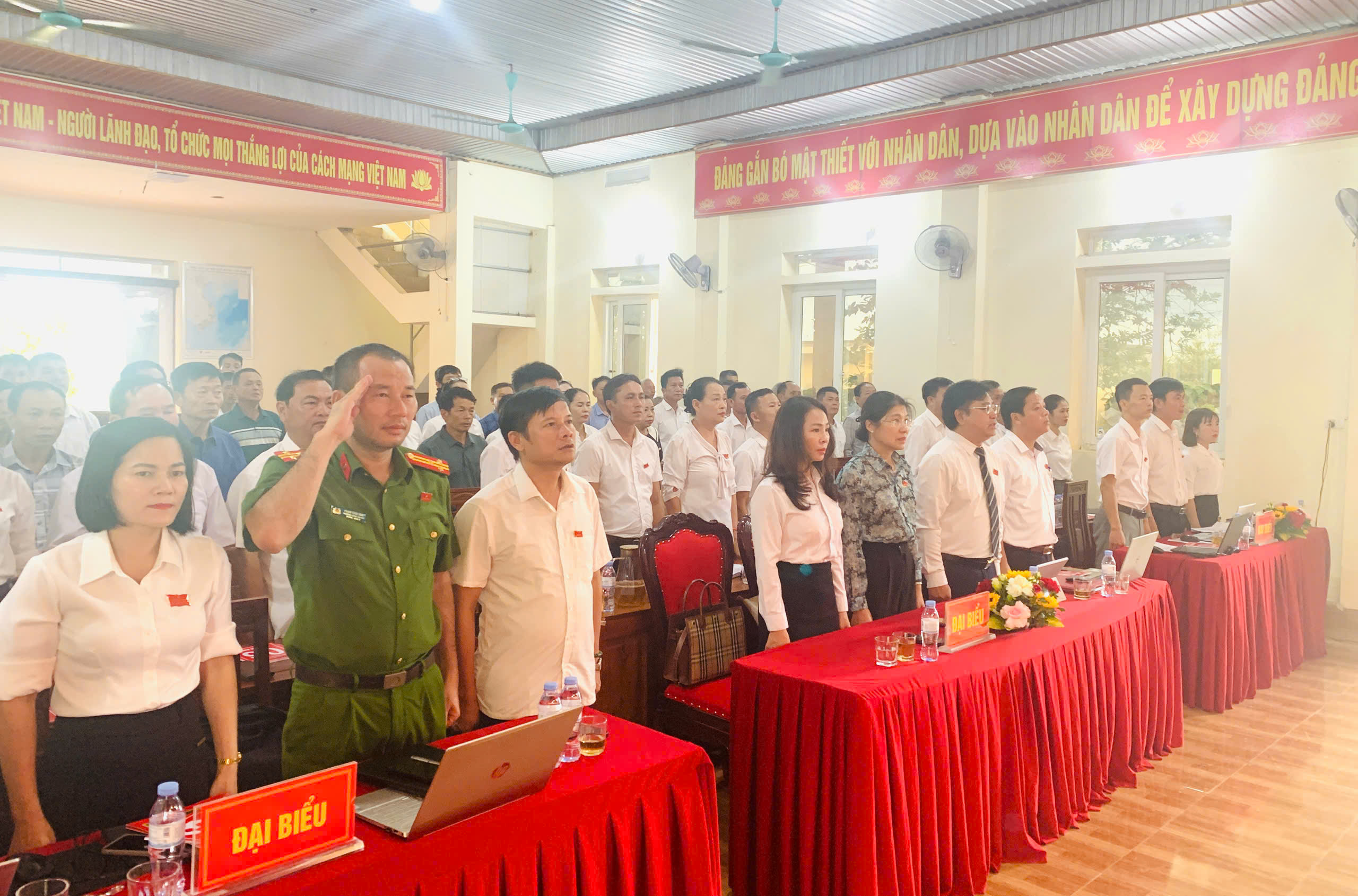 Hội đồng nhân dân xã Nghĩa Thọ tổ chức kỳ họp thứ 3, khóa XXI, nhiệm kỳ ...
